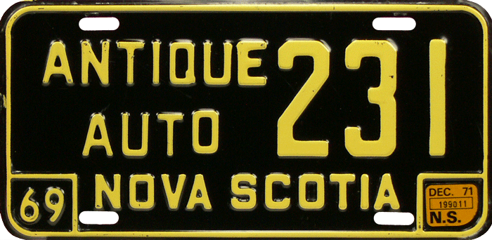 Canadian Military License Plates - (WANTED) Non-Military Plates