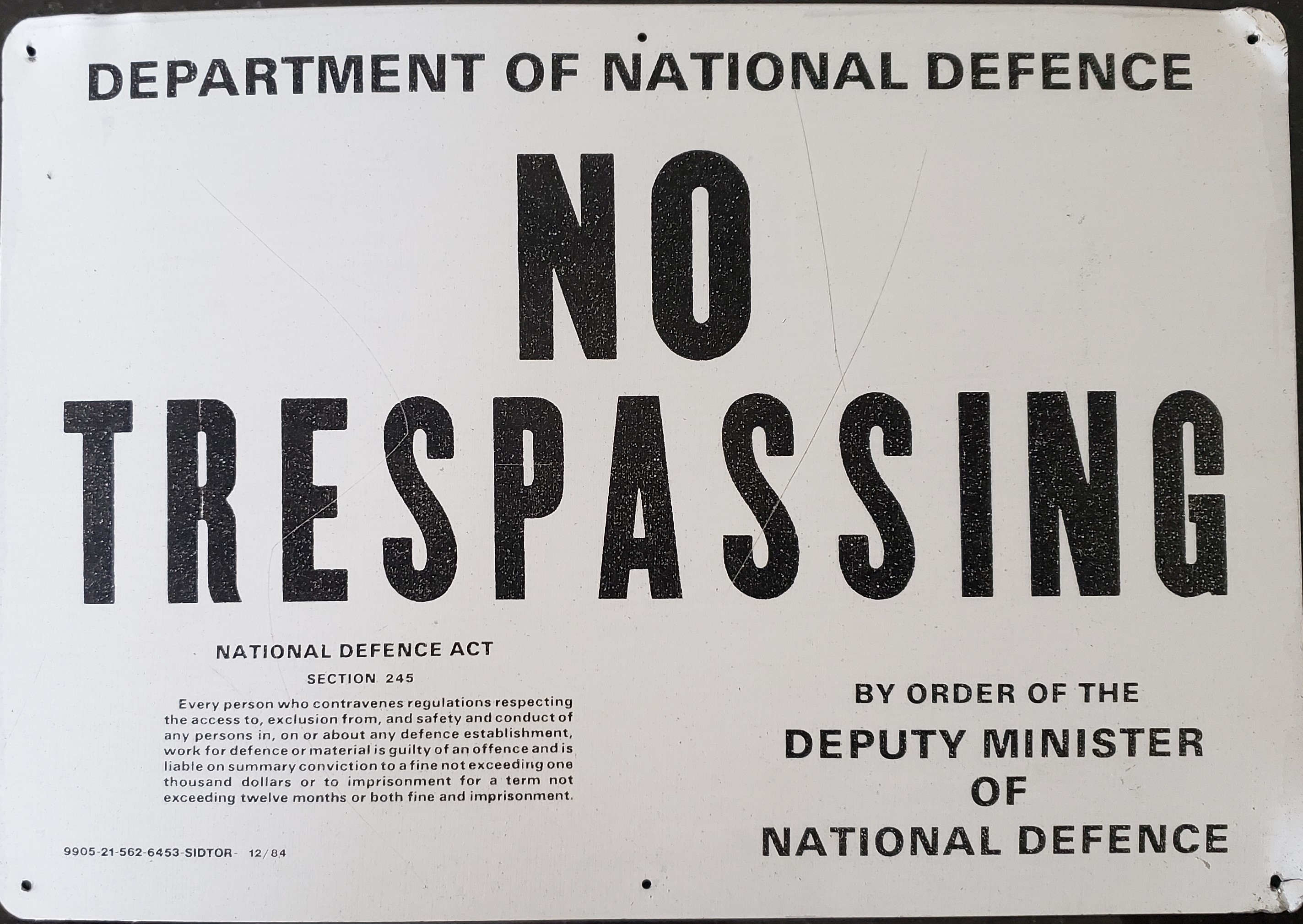 Canadian Military License Plates - Military Signs